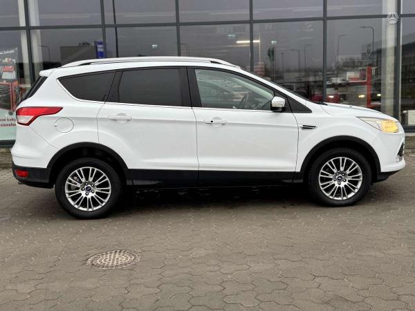 White Ford Kuga 2014 in Vilnius, with an engine capacity of 2.00 L and mileage of 238 thousand km for 5950 €, photo 7 on AUTOMOTO.COM.LV