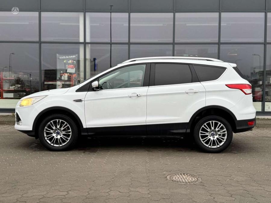 White Ford Kuga 2014 in Vilnius, with an engine capacity of 2.00 L and mileage of 238 thousand km for 5950 €, photo 8 on AUTOMOTO.COM.LV