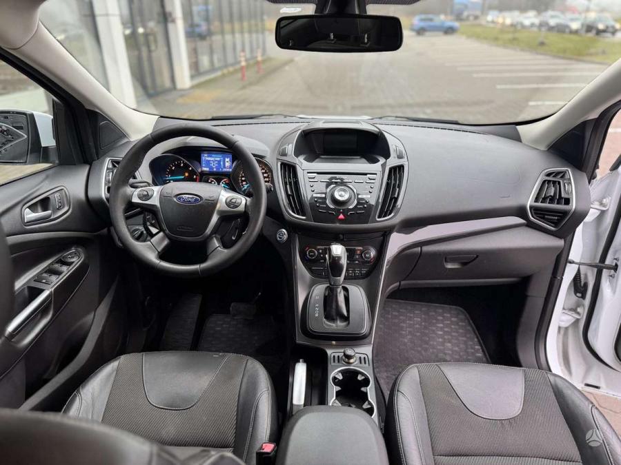 White Ford Kuga 2014 in Vilnius, with an engine capacity of 2.00 L and mileage of 238 thousand km for 5950 €, photo 21 on AUTOMOTO.COM.LV