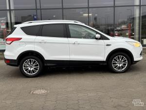 White Ford Kuga 2014 in Vilnius, with an engine capacity of 2.00 L and mileage of 238 thousand km for 5950 €, photo 8 on AUTOMOTO.COM.LV