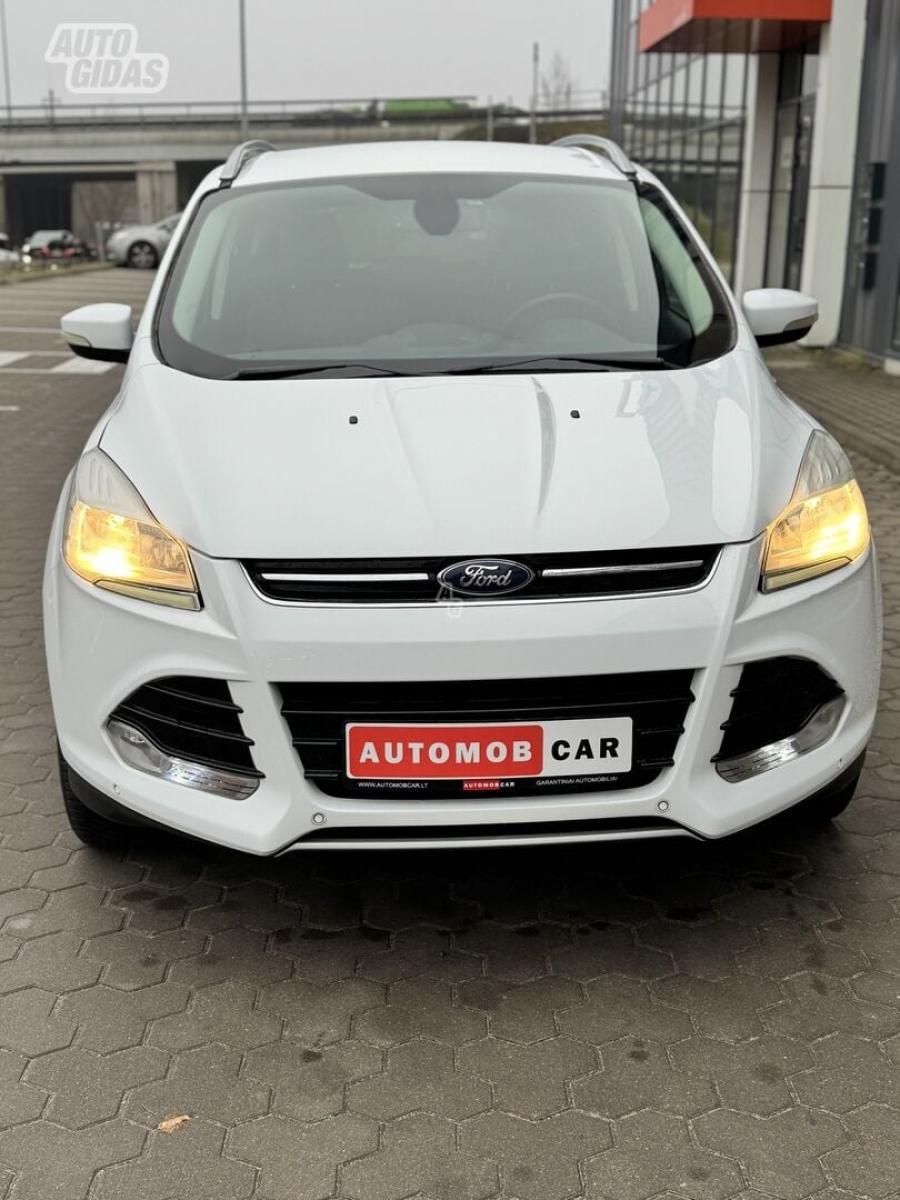 White Ford Kuga 2014 in Vilnius, with an engine capacity of 2.00 L and mileage of 238 thousand km for 5950 €, photo 10 on AUTOMOTO.COM.LV