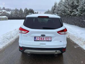 White Ford Kuga 2014 in Utena, with an engine capacity of 2.00 L and mileage of 240 thousand km for 6250 €, photo 9 on AUTOMOTO.COM.LV