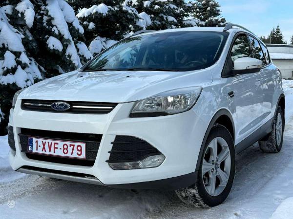 White Ford Kuga 2014 in Utena, with an engine capacity of 2.00 L and mileage of 240 thousand km for 6300 €, photo 2 on AUTOMOTO.COM.LV