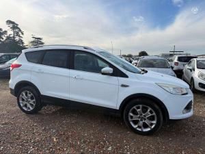 Balts Ford Kuga 2014 Šauļi, ar dzinēja tilpumu 2.00 L un nobraukumu 250 tūkst. km par 6500 €, foto 4 vietnē AUTOMOTO.COM.LV