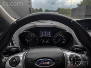 Balts Ford Kuga 2014 Jelgava, ar dzinēja tilpumu 2.00 L un nobraukumu 240 tūkst. km par 7995 €, foto 14 vietnē AUTOMOTO.COM.LV