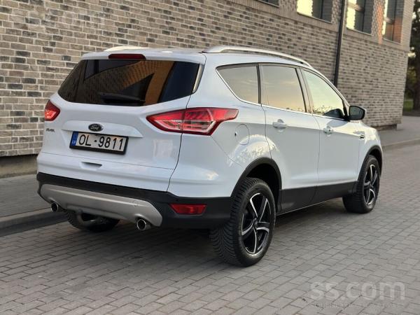 Balts Ford Kuga 2014 Tukums, ar dzinēja tilpumu 2.00 L un nobraukumu 151 tūkst. km par 8990 €, foto 4 vietnē AUTOMOTO.COM.LV
