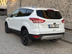 White Ford Kuga 2014 in Tukums, with an engine capacity of 2.00 L and mileage of 151 thousand km for 8990 €, photo 9 on AUTOMOTO.COM.LV