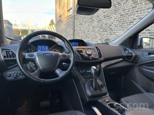 White Ford Kuga 2014 in Tukums, with an engine capacity of 2.00 L and mileage of 151 thousand km for 8990 €, photo 12 on AUTOMOTO.COM.LV