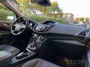 White Ford Kuga 2014 in Tukums, with an engine capacity of 2.00 L and mileage of 151 thousand km for 8990 €, photo 13 on AUTOMOTO.COM.LV