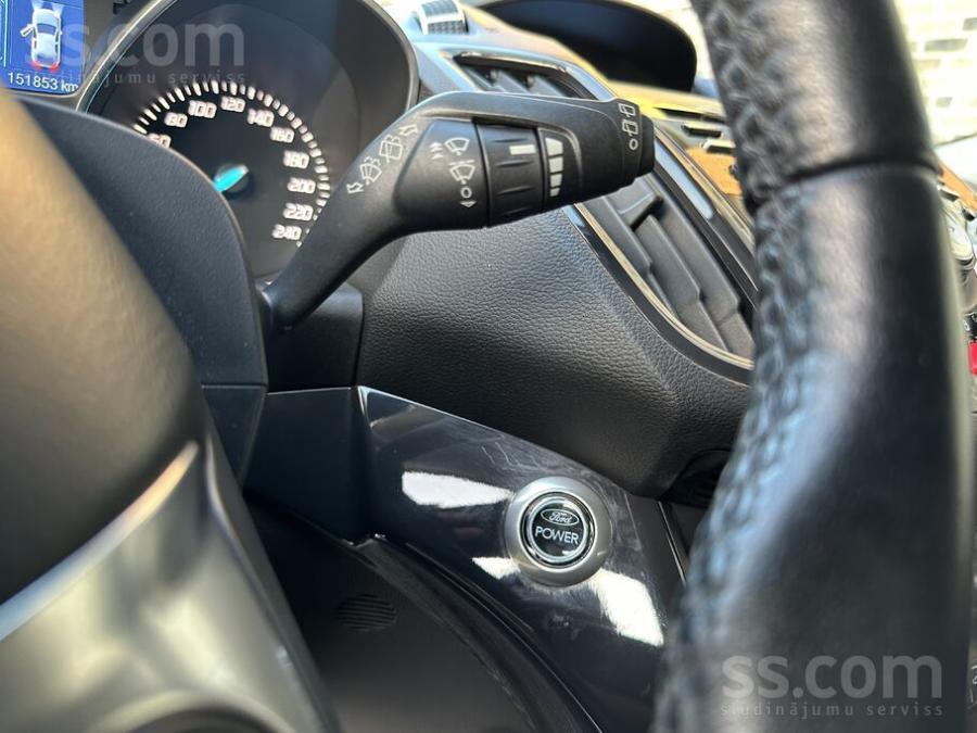 White Ford Kuga 2014 in Tukums, with an engine capacity of 2.00 L and mileage of 151 thousand km for 8990 €, photo 22 on AUTOMOTO.COM.LV
