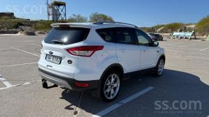 White Ford Kuga 2014 in Kuldiga, with an engine capacity of 2.00 L and mileage of 200 thousand km for 10500 €, photo 4 on AUTOMOTO.COM.LV