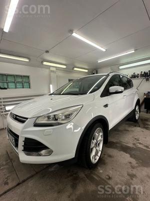White Ford Kuga 2014 in Kuldiga, with an engine capacity of 2.00 L and mileage of 218 thousand km for 10000 €, photo  on AUTOMOTO.COM.LV
