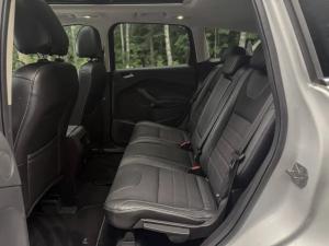 White Ford Kuga 2014 in Jelgava, with an engine capacity of 2.20 L and mileage of 240 thousand km for 7995 €, photo 10 on AUTOMOTO.COM.LV