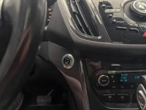 White Ford Kuga 2014 in Jelgava, with an engine capacity of 2.20 L and mileage of 240 thousand km for 7995 €, photo 13 on AUTOMOTO.COM.LV