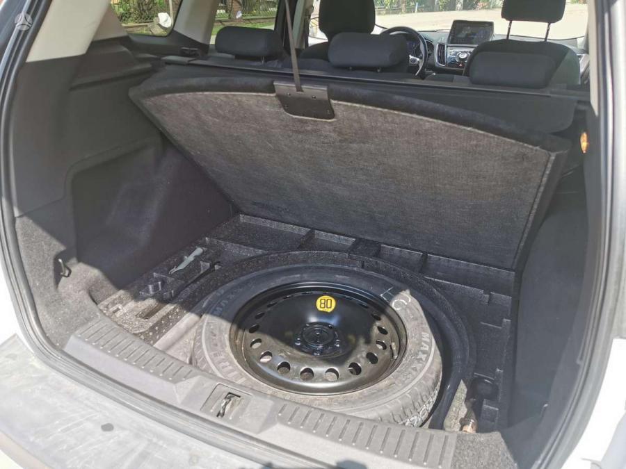 Balts Ford Kuga 2014 Šauļi, ar dzinēja tilpumu 2.00 L un nobraukumu 165 tūkst. km par 8100 €, foto 17 vietnē AUTOMOTO.COM.LV