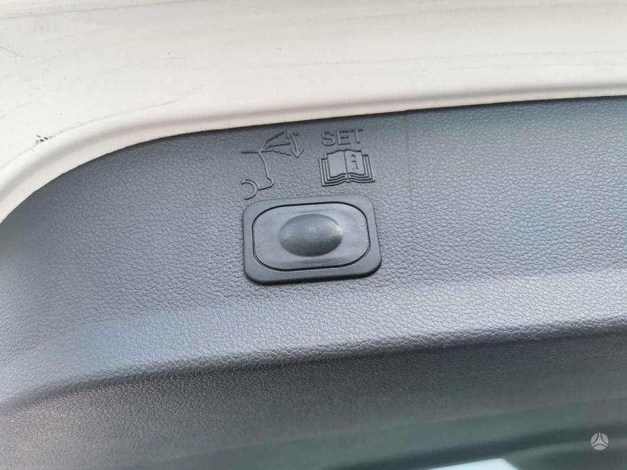 Balts Ford Kuga 2014 Šauļi, ar dzinēja tilpumu 2.00 L un nobraukumu 165 tūkst. km par 8100 €, foto 18 vietnē AUTOMOTO.COM.LV