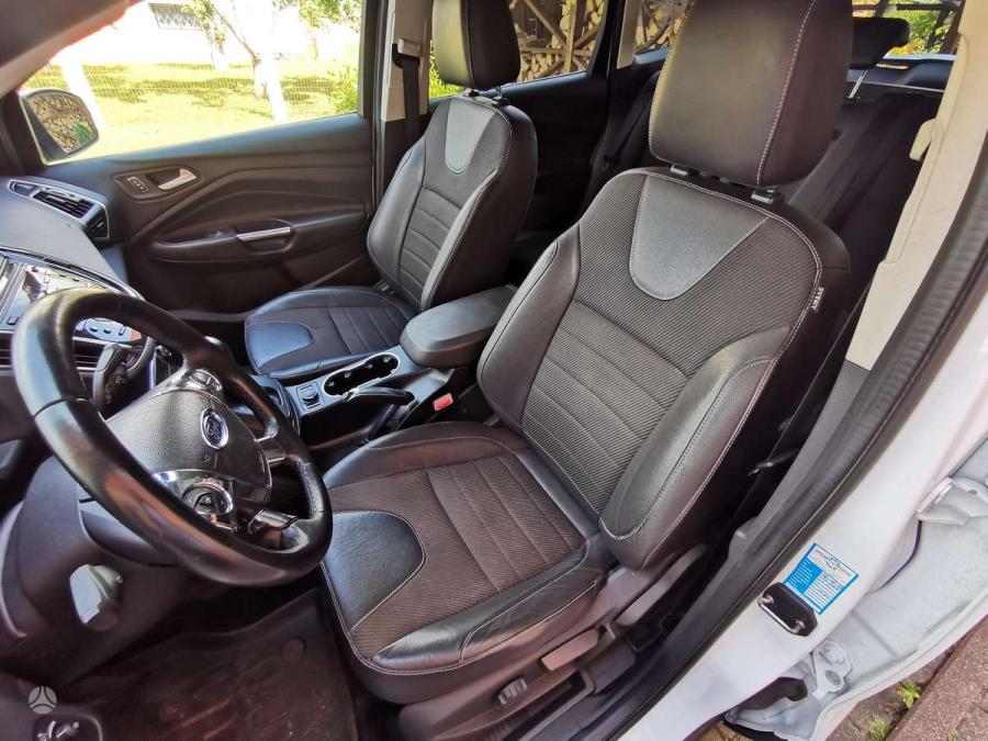 Balts Ford Kuga 2014 Šauļi, ar dzinēja tilpumu 2.00 L un nobraukumu 165 tūkst. km par 8100 €, foto 25 vietnē AUTOMOTO.COM.LV