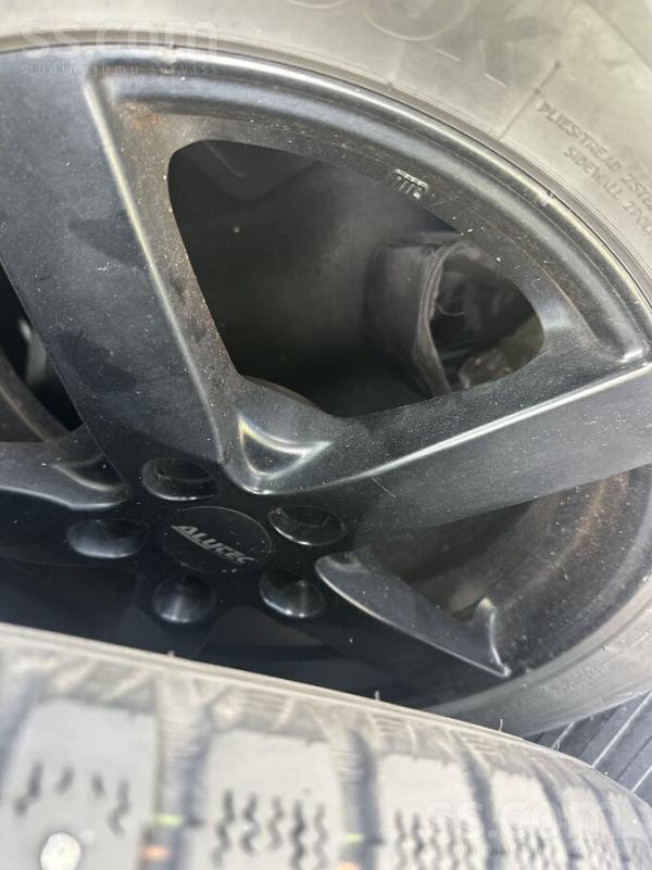 Balts Ford Kuga 2014 Rīga, ar dzinēja tilpumu 1.60 L un nobraukumu 280 tūkst. km par 5950 €, foto 9 vietnē AUTOMOTO.COM.LV
