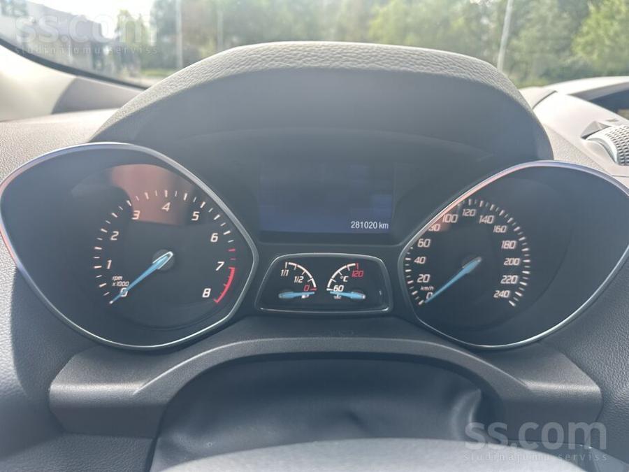 White Ford Kuga 2014 in Riga, with an engine capacity of 1.60 L and mileage of 280 thousand km for 5950 €, photo 14 on AUTOMOTO.COM.LV