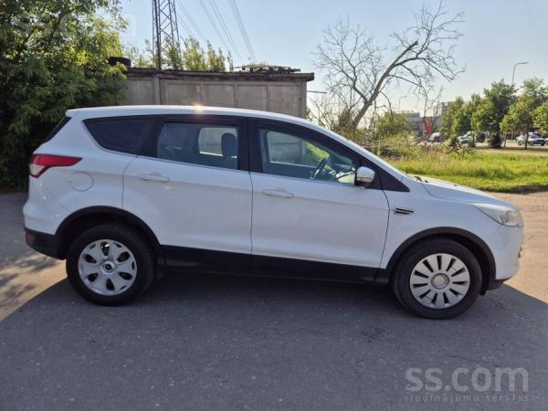 Balts Ford Kuga 2014 Rīga, ar dzinēja tilpumu 2.00 L un nobraukumu 254 tūkst. km par 8490 €, foto 5 vietnē AUTOMOTO.COM.LV