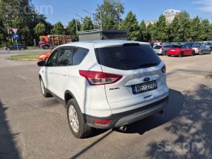 Balts Ford Kuga 2014 Rīga, ar dzinēja tilpumu 2.00 L un nobraukumu 254 tūkst. km par 8490 €, foto 8 vietnē AUTOMOTO.COM.LV