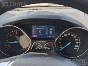 Balts Ford Kuga 2014 Rīga, ar dzinēja tilpumu 2.00 L un nobraukumu 254 tūkst. km par 8490 €, foto 13 vietnē AUTOMOTO.COM.LV