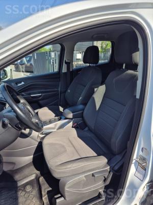 Balts Ford Kuga 2014 Rīga, ar dzinēja tilpumu 2.00 L un nobraukumu 254 tūkst. km par 8490 €, foto 16 vietnē AUTOMOTO.COM.LV