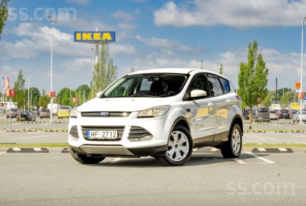 Белый Форд Куга 2014 в Рига, объемом двигателя 2.00 л и пробегом 254 тыс. км за 8490 €, фото 1 на AUTOMOTO.COM.LV