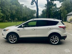 White Ford Kuga 2014 in Alytus, with an engine capacity of 2.00 L and mileage of 108 thousand km for 8300 €, photo 5 on AUTOMOTO.COM.LV