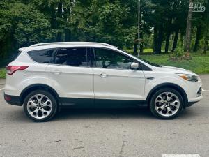 White Ford Kuga 2014 in Alytus, with an engine capacity of 2.00 L and mileage of 108 thousand km for 8300 €, photo 9 on AUTOMOTO.COM.LV