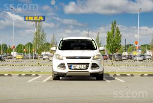 White Ford Kuga 2014 in Riga, with an engine capacity of 2.00 L and mileage of 254 thousand km for 7790 €, photo 4 on AUTOMOTO.COM.LV