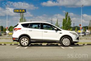 White Ford Kuga 2014 in Riga, with an engine capacity of 2.00 L and mileage of 254 thousand km for 7790 €, photo 9 on AUTOMOTO.COM.LV