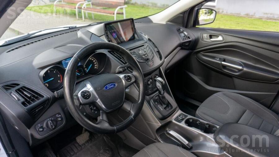 White Ford Kuga 2014 in Riga, with an engine capacity of 2.00 L and mileage of 254 thousand km for 7790 €, photo 10 on AUTOMOTO.COM.LV