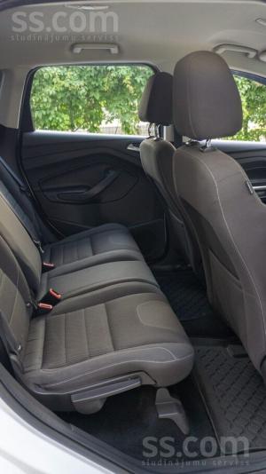 White Ford Kuga 2014 in Riga, with an engine capacity of 2.00 L and mileage of 254 thousand km for 7790 €, photo 25 on AUTOMOTO.COM.LV