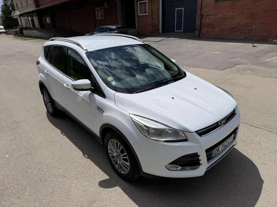 White Ford Kuga 2014 in Alytus, with an engine capacity of 2.00 L and mileage of 283 thousand km for 6500 €, photo 5 on AUTOMOTO.COM.LV
