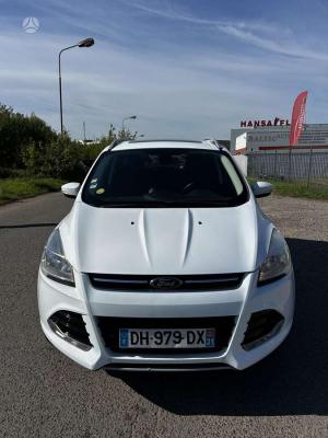 White Ford Kuga 2014 in Panevezys, with an engine capacity of 2.00 L and mileage of 199 thousand km for 6550 €, photo 3 on AUTOMOTO.COM.LV