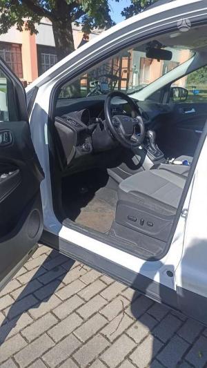 Balts Ford Kuga 2014 Ukmergė, ar dzinēja tilpumu 1.60 L un nobraukumu 170 tūkst. km par 5500 €, foto 10 vietnē AUTOMOTO.COM.LV