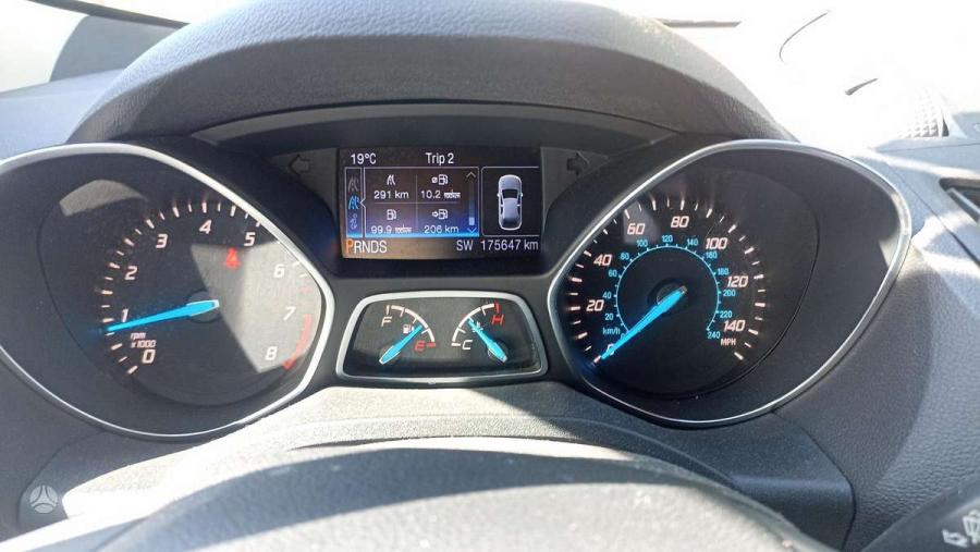 White Ford Kuga 2014 in Ukmerge, with an engine capacity of 1.60 L and mileage of 170 thousand km for 5100 €, photo 27 on AUTOMOTO.COM.LV