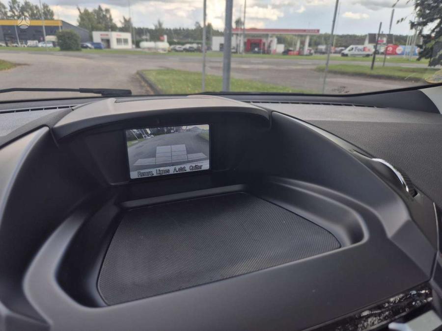 White Ford Kuga 2014 in Taurage, with an engine capacity of 2.00 L and mileage of 108 thousand km for 8200 €, photo 15 on AUTOMOTO.COM.LV