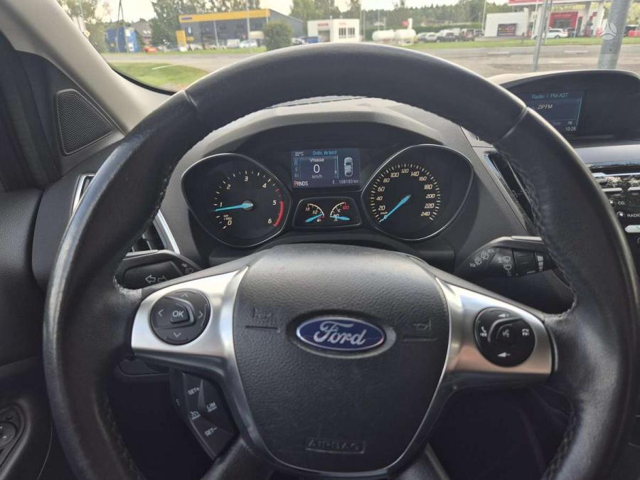 White Ford Kuga 2014 in Taurage, with an engine capacity of 2.00 L and mileage of 108 thousand km for 8200 €, photo 16 on AUTOMOTO.COM.LV