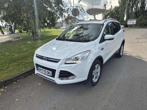 White Ford Kuga 2014 in Taurage, with an engine capacity of 2.00 L and mileage of 108 thousand km for 8200 €, photo 1 on AUTOMOTO.COM.LV