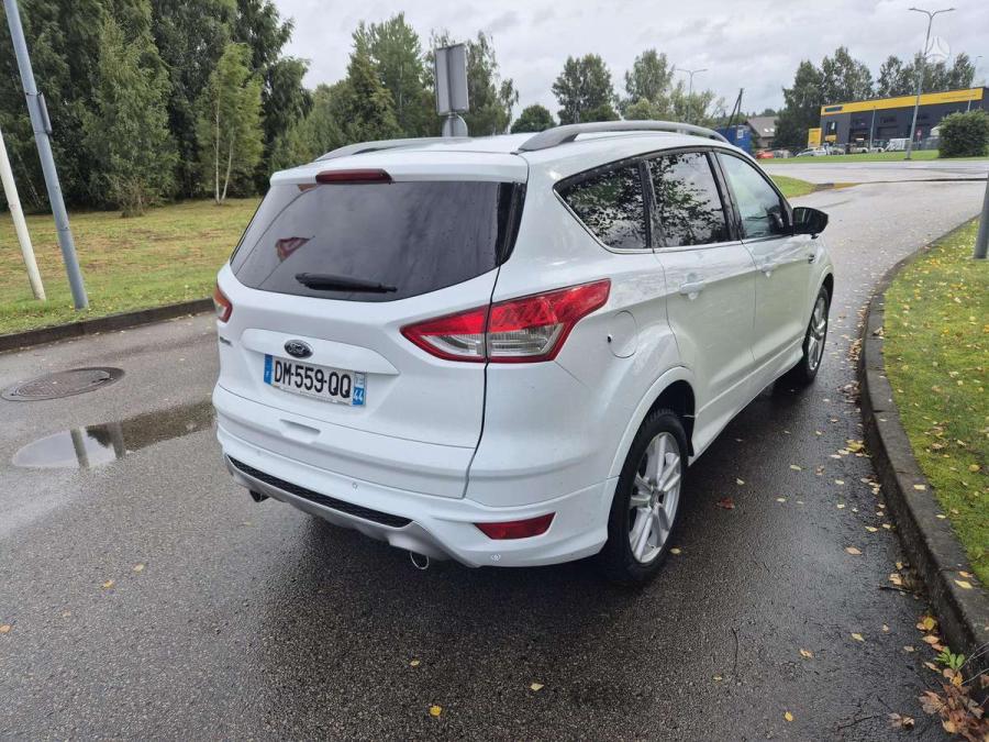 White Ford Kuga 2014 in Taurage, with an engine capacity of 2.00 L and mileage of 266 thousand km for 6800 €, photo 7 on AUTOMOTO.COM.LV