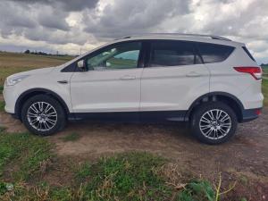 Balts Ford Kuga 2014 Marijampole, ar dzinēja tilpumu 2.00 L un nobraukumu 183 tūkst. km par 5900 €, foto 6 vietnē AUTOMOTO.COM.LV