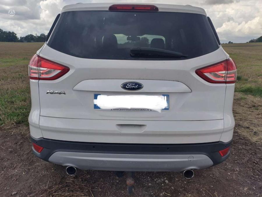 Balts Ford Kuga 2014 Marijampole, ar dzinēja tilpumu 2.00 L un nobraukumu 183 tūkst. km par 5900 €, foto 8 vietnē AUTOMOTO.COM.LV