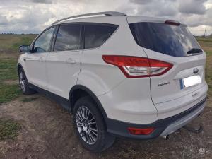 Balts Ford Kuga 2014 Marijampole, ar dzinēja tilpumu 2.00 L un nobraukumu 183 tūkst. km par 5900 €, foto 9 vietnē AUTOMOTO.COM.LV
