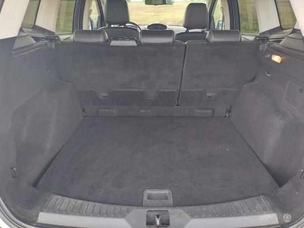 White Ford Kuga 2014 in Marijampole, with an engine capacity of 2.00 L and mileage of 183 thousand km for 5900 €, photo 10 on AUTOMOTO.COM.LV