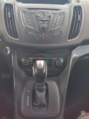 Balts Ford Kuga 2014 Marijampole, ar dzinēja tilpumu 2.00 L un nobraukumu 183 tūkst. km par 5900 €, foto 13 vietnē AUTOMOTO.COM.LV