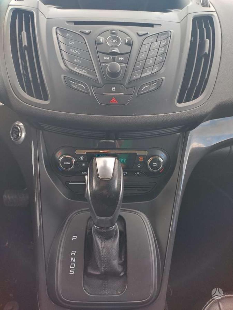 Balts Ford Kuga 2014 Marijampole, ar dzinēja tilpumu 2.00 L un nobraukumu 183 tūkst. km par 5900 €, foto 13 vietnē AUTOMOTO.COM.LV
