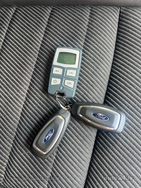 Balts Ford Kuga 2014 Pērnava, ar dzinēja tilpumu 2.00 L un nobraukumu 104 tūkst. km par 11999 €, foto 7 vietnē AUTOMOTO.COM.LV