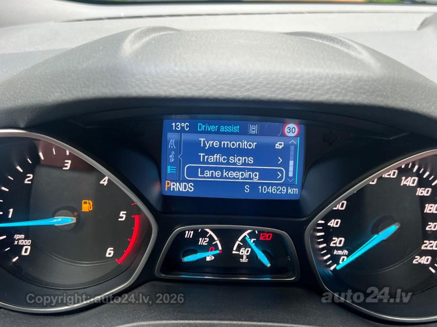 Balts Ford Kuga 2014 Pērnava, ar dzinēja tilpumu 2.00 L un nobraukumu 104 tūkst. km par 11999 €, foto 15 vietnē AUTOMOTO.COM.LV